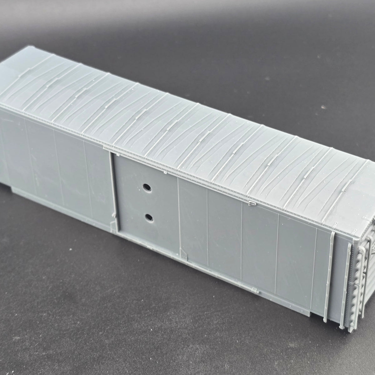32026 Lehigh Valley USRE 40ft Boxcar PS-1 Version w/PS Roof – 3D Central